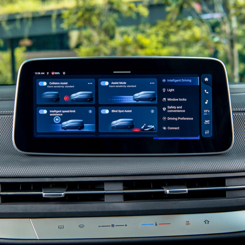 Maxus MIFA 9 | Cycle & Carriage Singapore